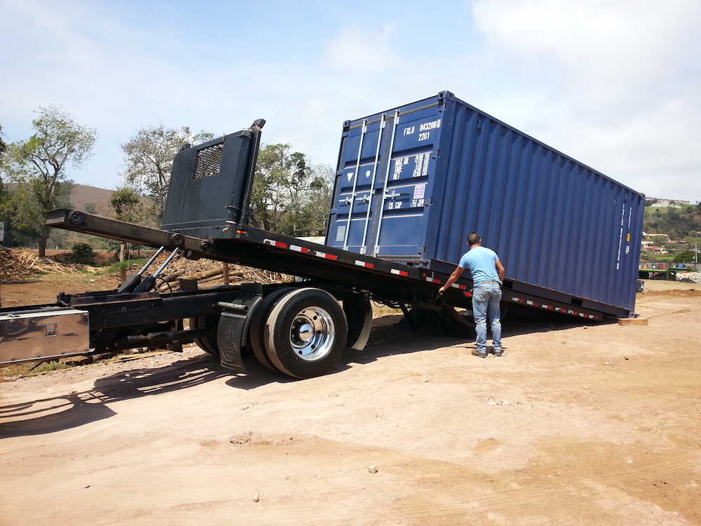 Transporting the shipping containers – Container Homes.Net Blog